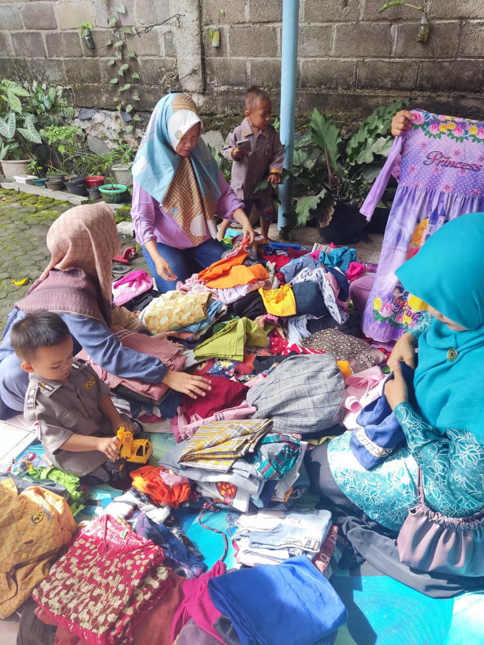 SBB Tapos Organizes Bazaar for the Second Time - Indonesia Heritage ...
